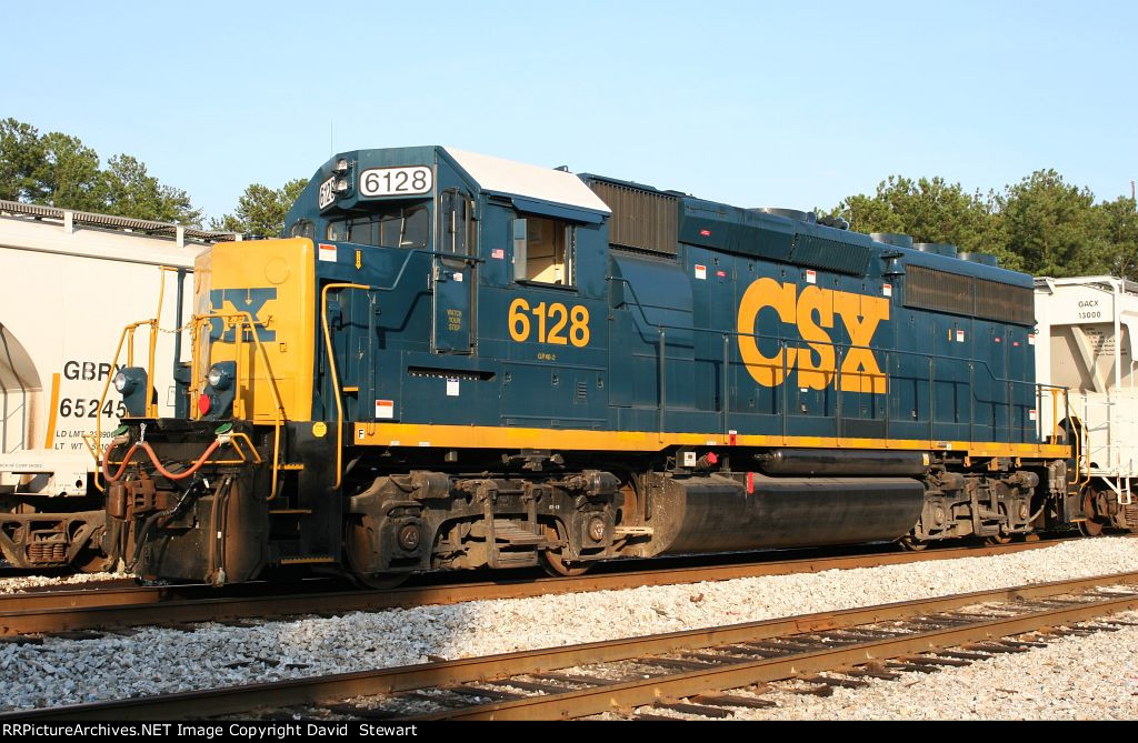 CSX GP40-2 6128